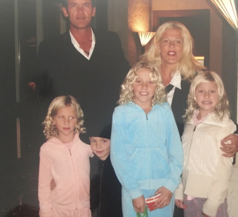 Mia Parnevik presenterar den tidigare okända dottern Stella efter alla ...